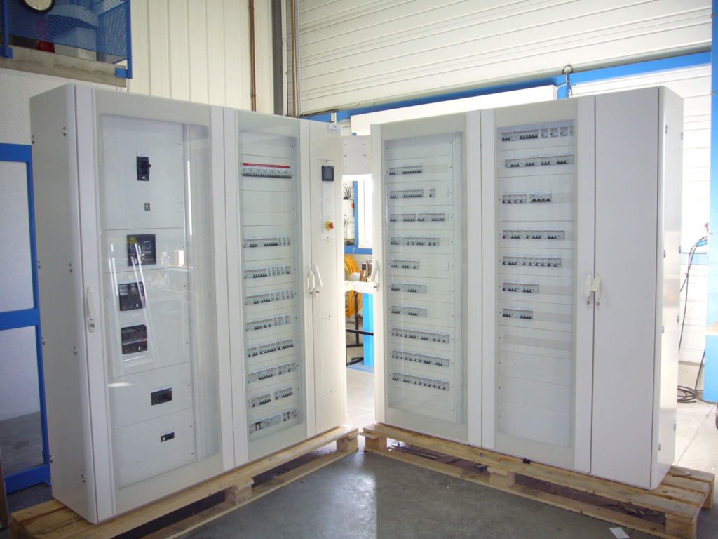 TGBT-EN-ANGLE - DE.MAN